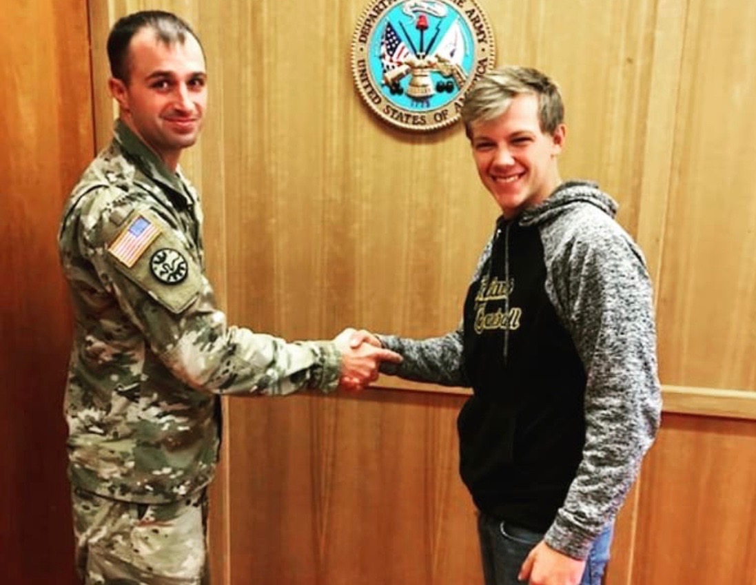 New Idaho Guard enlistees receive school tuition assistance, $20,000 ...